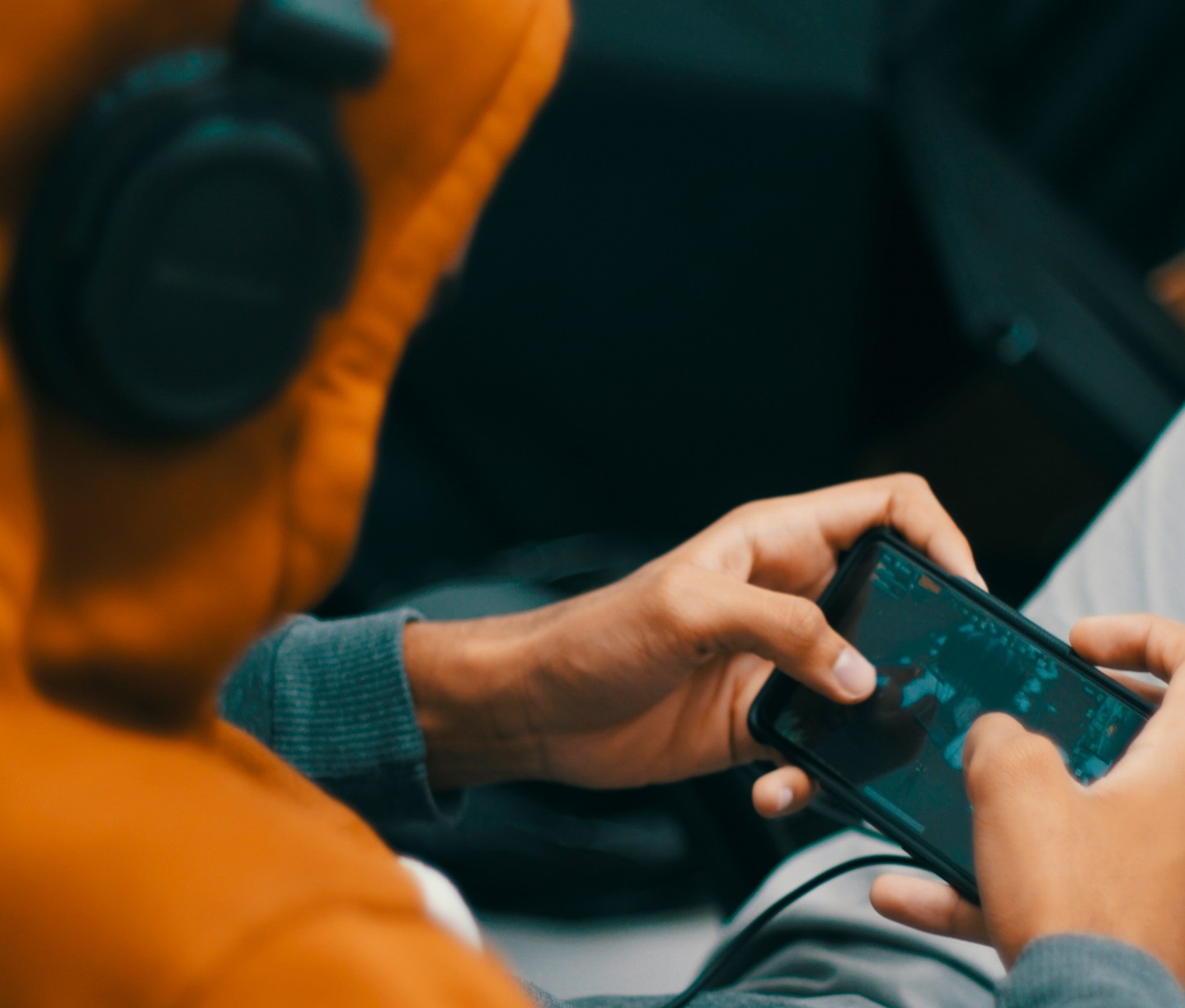 6 Game FPS Android Terbaik yang Seru Dimainkan Bareng Teman - AwanApps